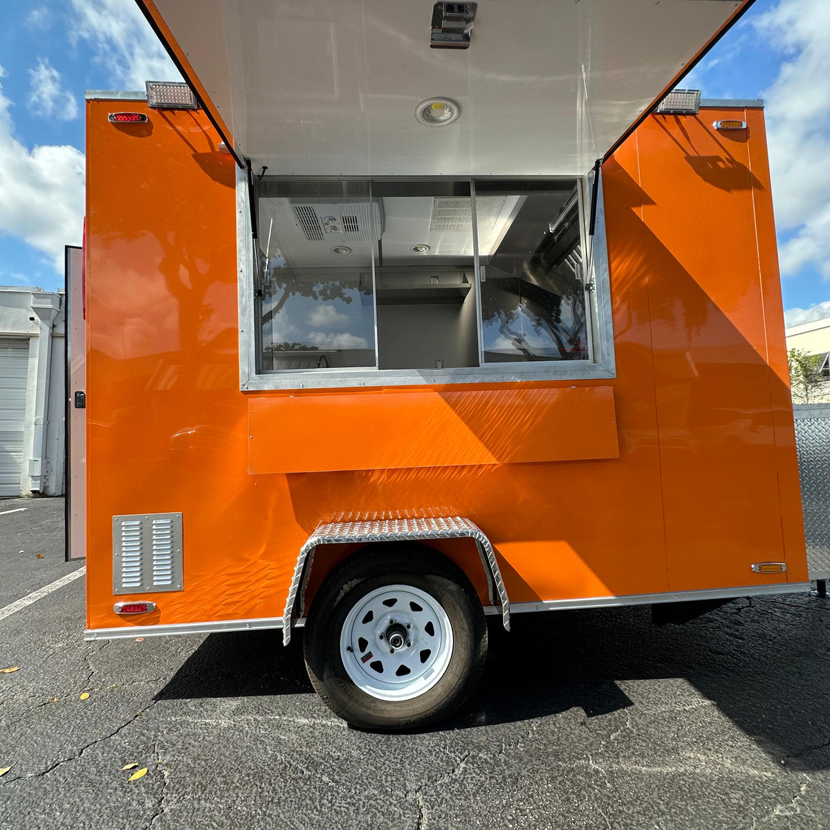 TRAILER 10' READY TO WORK! THE BEST PRICE – Heat Custom